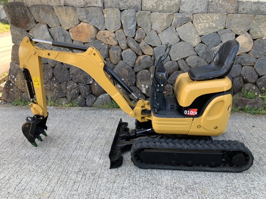 CAT ミニミニバックホー 010CR 可変脚仕様 倍速 マルチ付き | 佐藤重工 - 中古建機販売・買取・修理