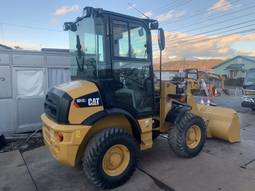 新古車同様の100時間！CAT 901C2 タイヤショベル オプション多数の極上機 | 佐藤重工 - 中古建機販売・買取・修理